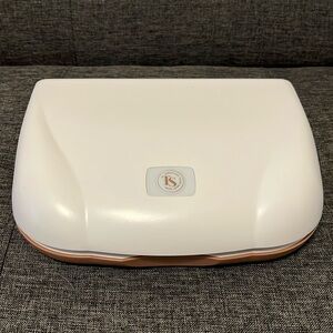 Trophy Skin | Skincare | Trophy Skin Microdermmd Trophy Skin ...